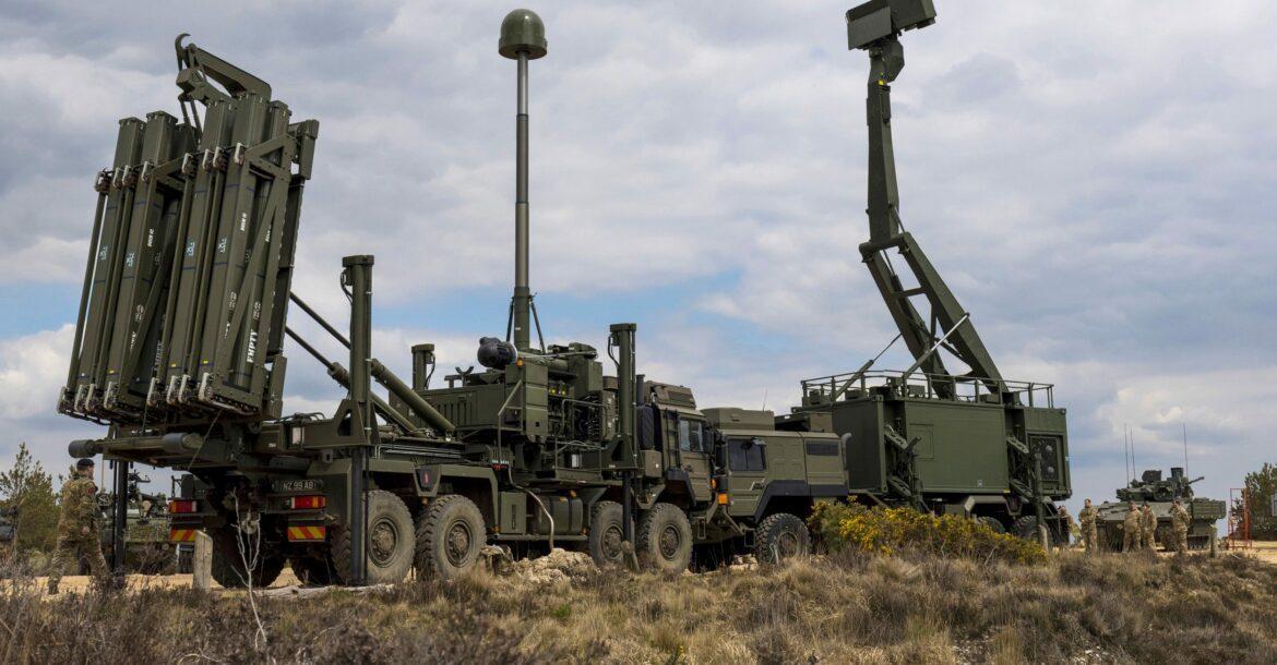 UK Deploying Mid-range Air Defense System, 100 Personnel in Poland ...