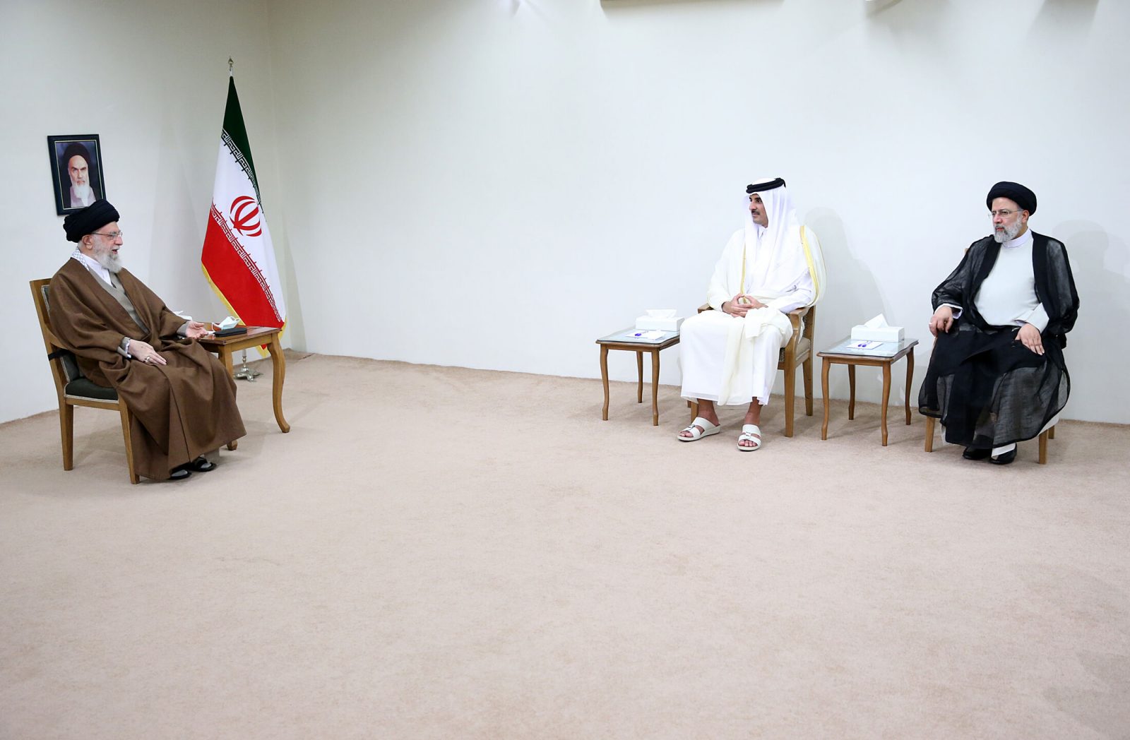 Qatari ruler visits Iran - Muslim Network TV