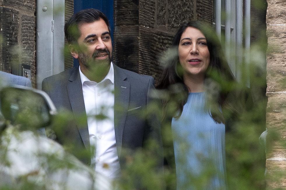 Humza Yousaf: Scotland's short-lived leader - Muslim Network TV
