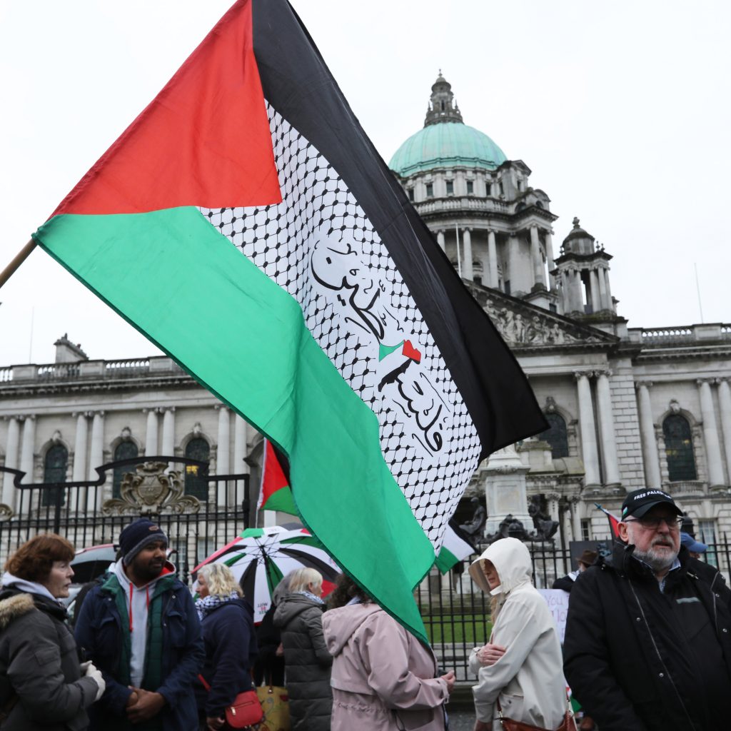 Palestinians wary as world welcomes Trump’s Gaza plan - Muslim Network TV