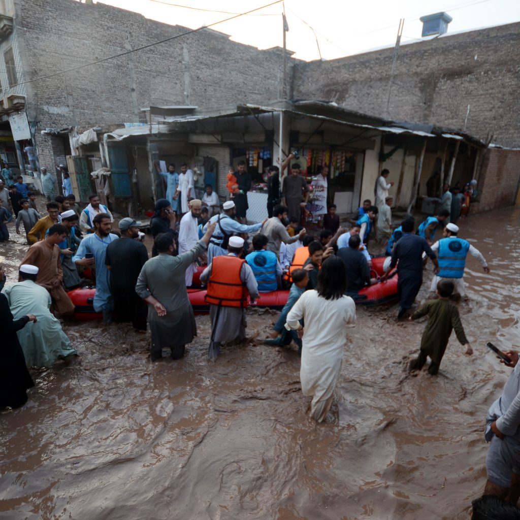 Saudi Wafi Energy donates fuel to support Pakistan’s flood relief ...